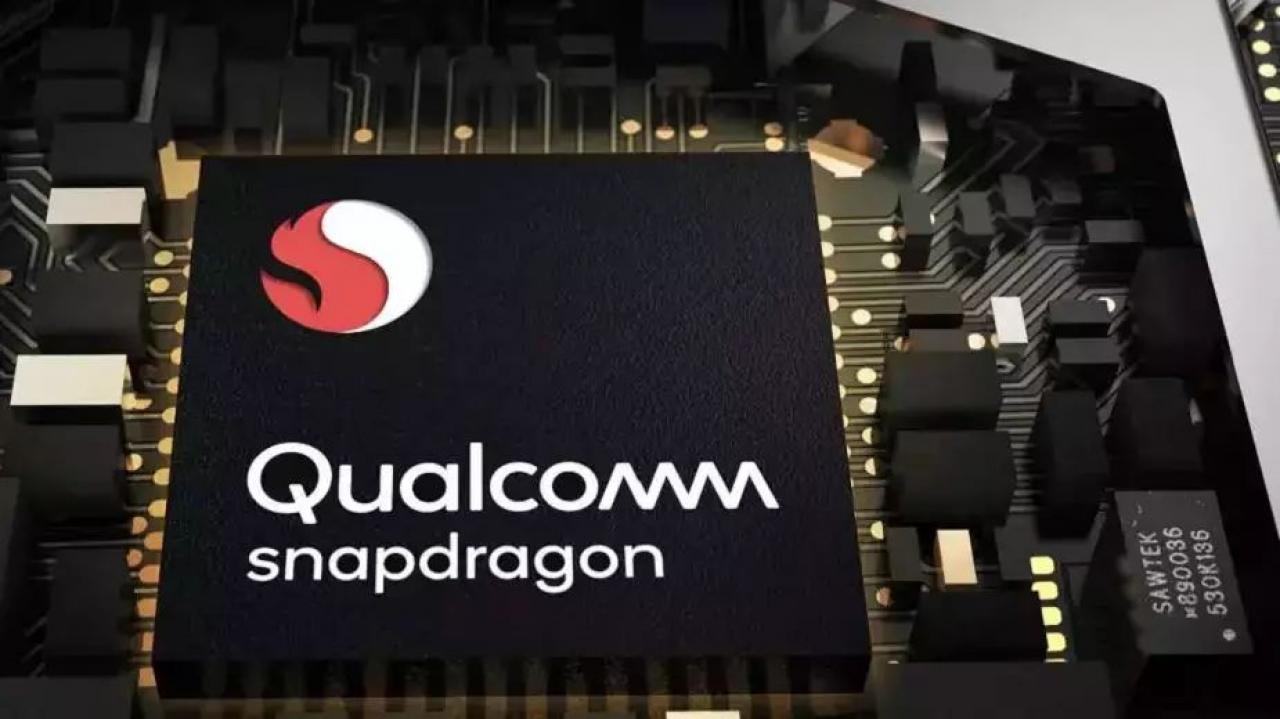 Qualcomm Snapdragon 898 - przecieki sugerują 4 nm litografię i duży ...