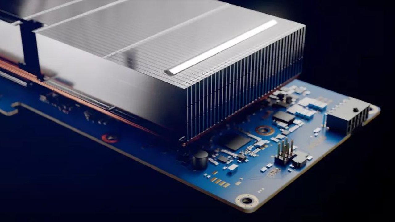 Intel wprowadza 12VHPWR do Data Center Max GPU. Oby w serwerowniach ...
